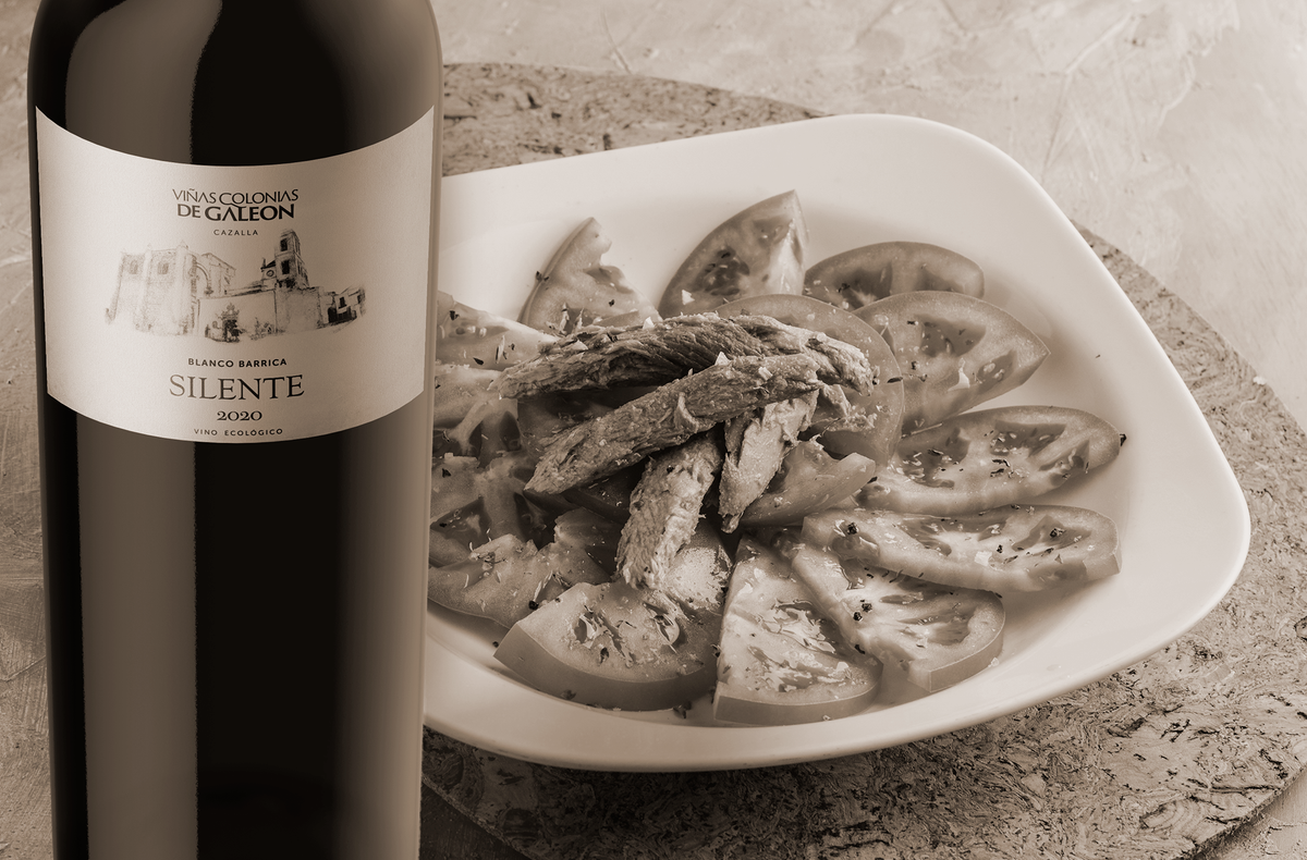 Tomate aliñado con melva y Silente 2020, ¡un maridaje refrescante ...